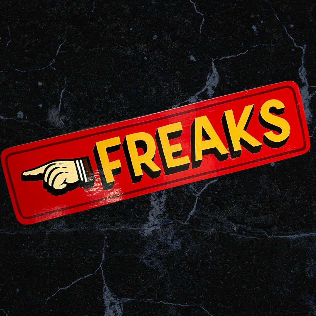 Freaks Sign – Paradox Artist Collective